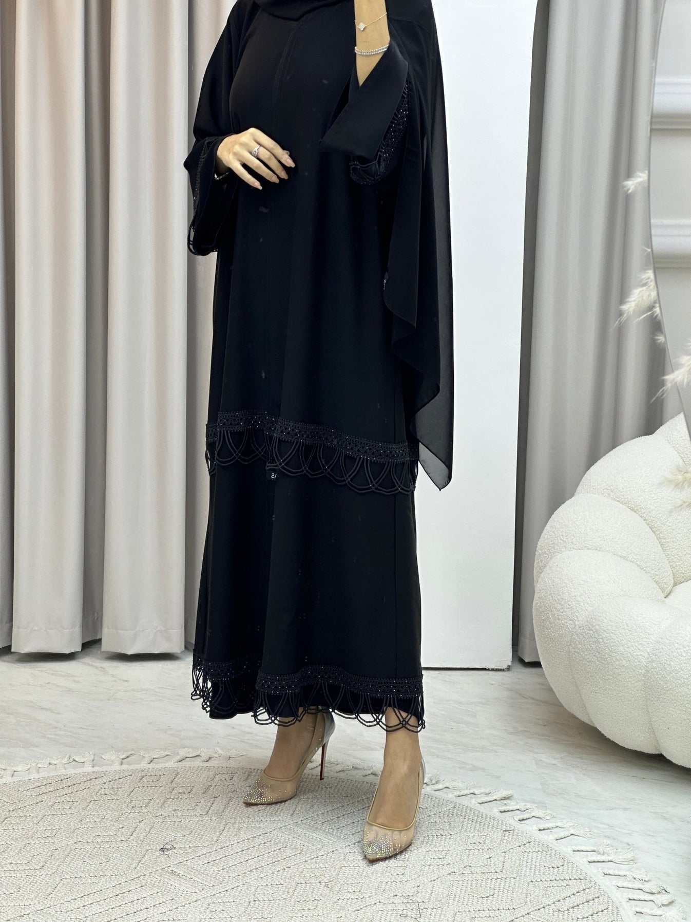 C Black Scallops Lace Abaya Set – Crystal Abaya Studio