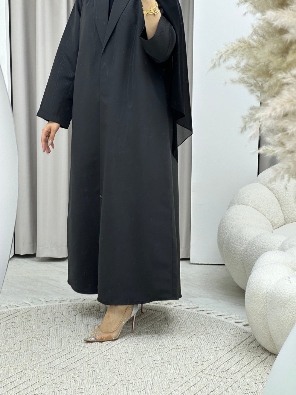 C Premium Jacquard Black Winter Coat Abaya – Crystal Abaya Studio